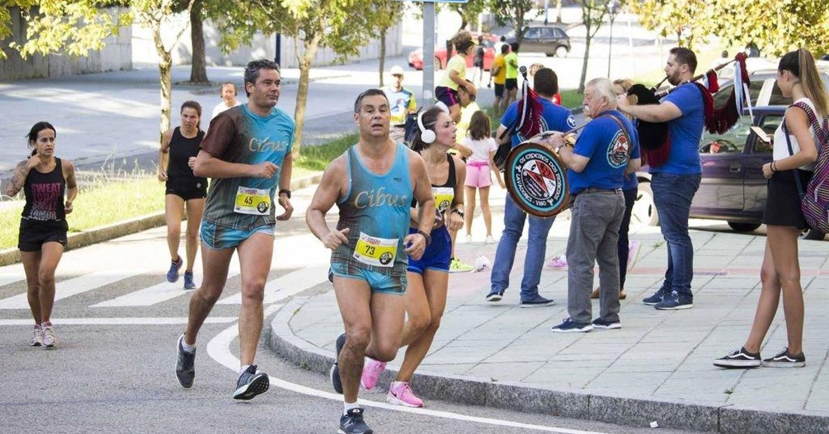 Daniel Bargiela y Sara Pérez se imponen en el barrio de Navia