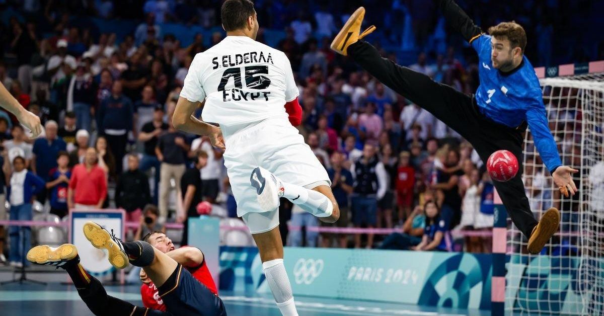La selección española de balonmano, con el cangués Rodrigo Corrales ...
