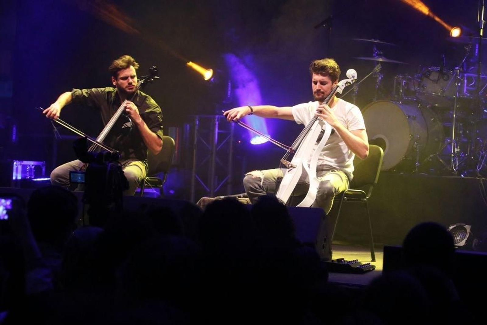 El poder de dos cellos en el rock