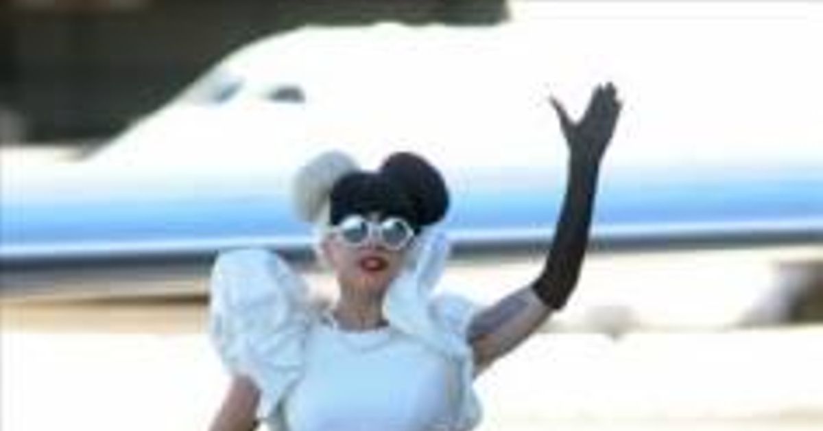 Lady Gaga durmió con perlas en las manos para espantar la soledad en Sídney