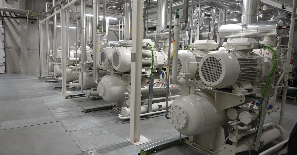 El mayor 'frigorífico' de Vigo: 70.000 metros cuadrados a 22 grados ...