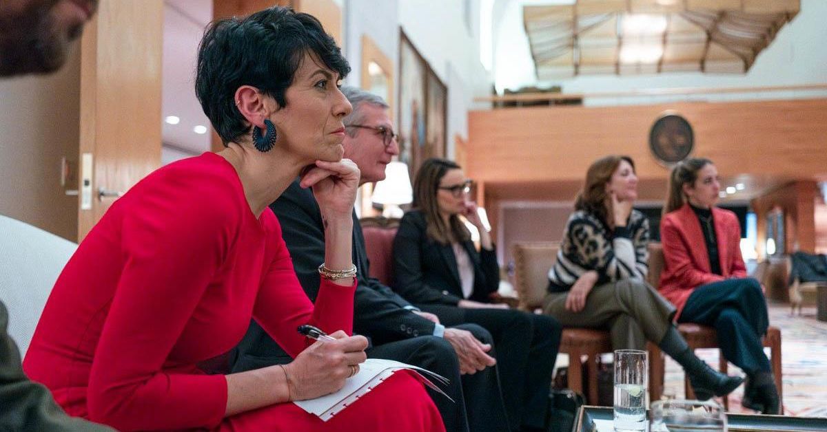 Elma Saiz se reunió con la comunidad española en Washington, destacando ...