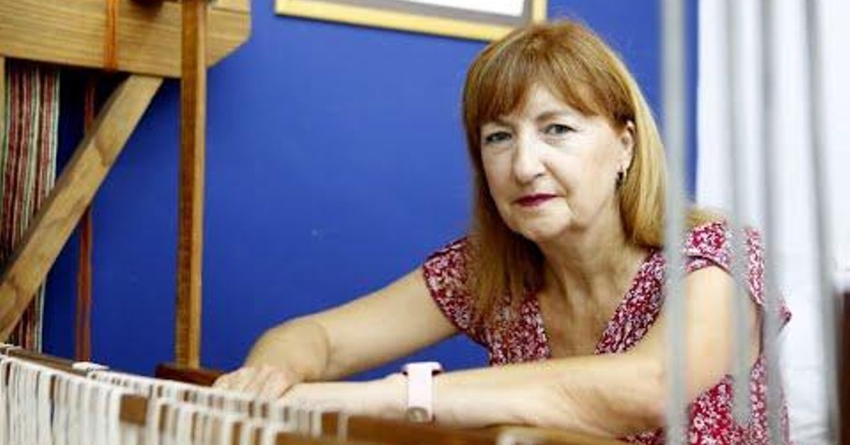 Concha Outeiriño, as mans que tecen a tradición etnográfica