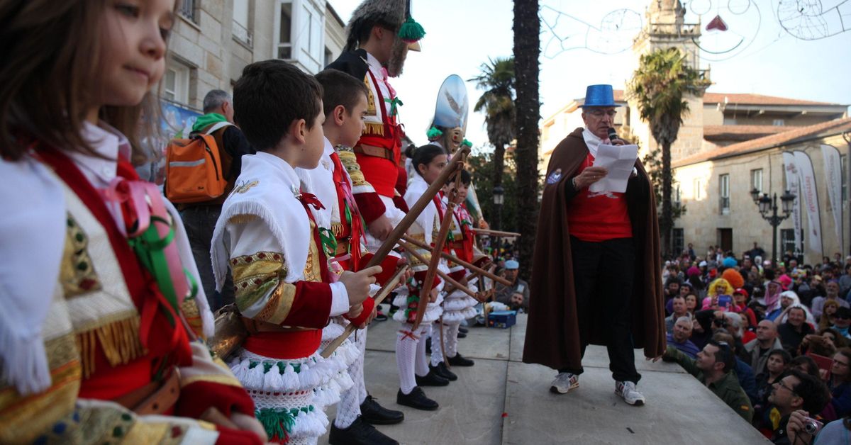 Bautismo de los nuevos Cigarrones en Verín