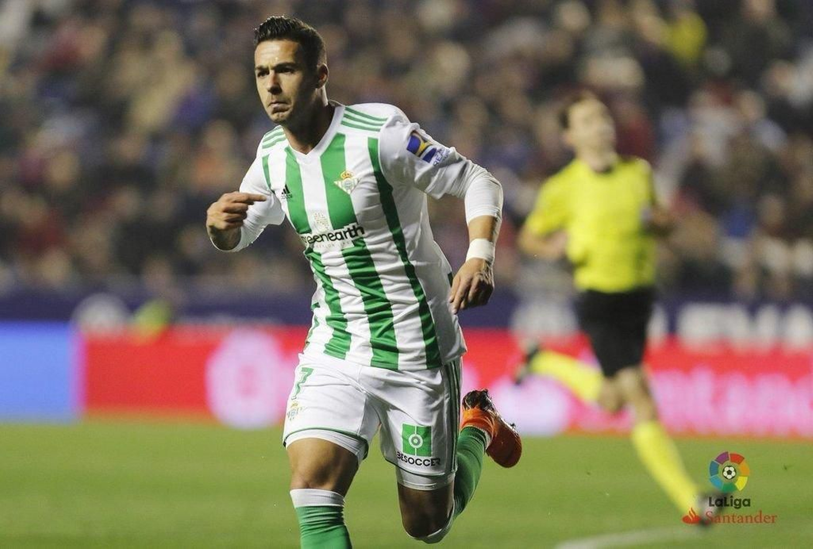 Habrá dos fichajes y Sergio León es una opción
