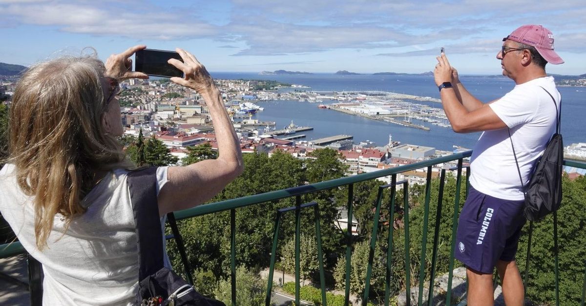 GALERÍA | El monte O Castro, el nuevo foco de interés del turismo