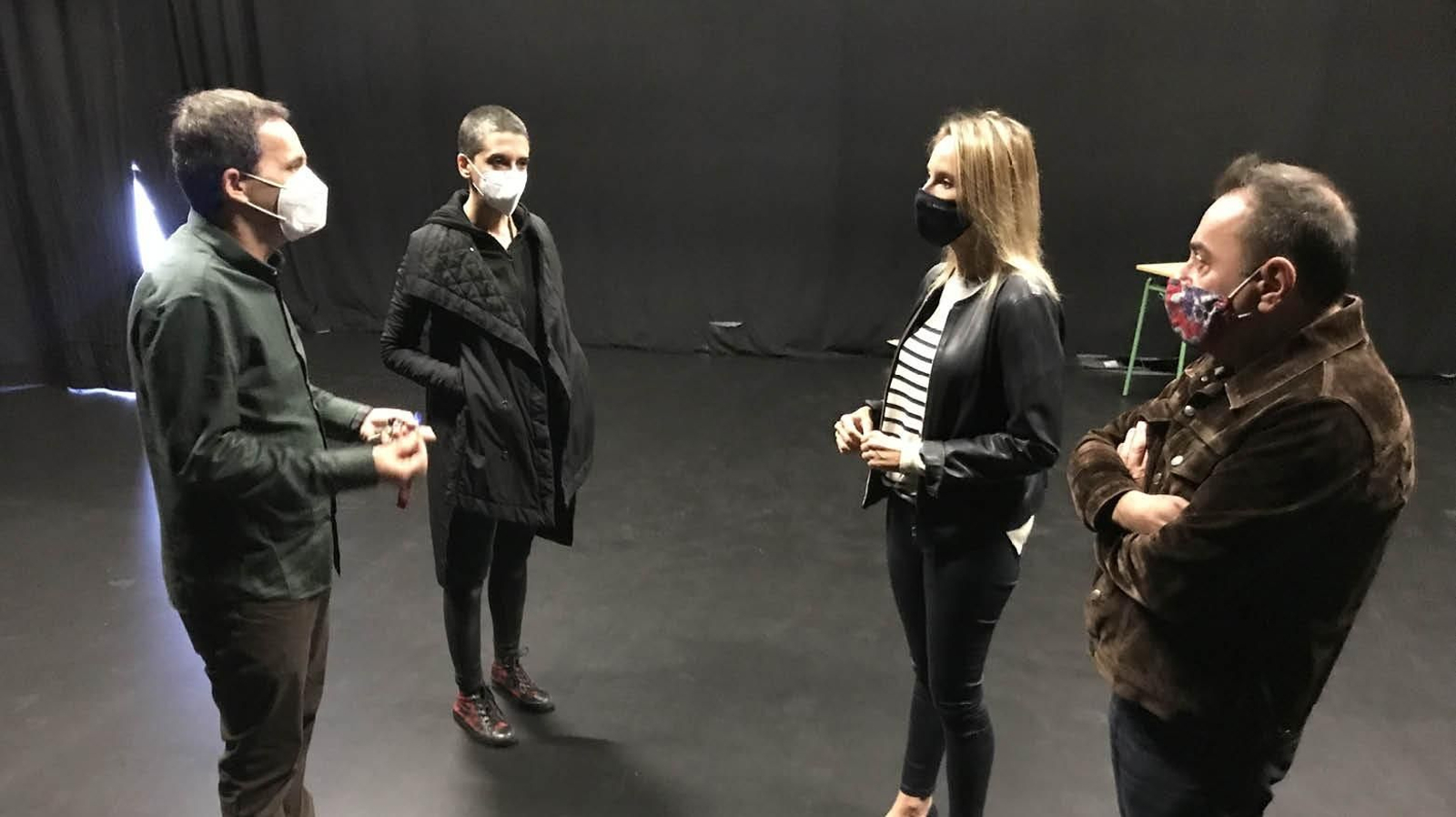 Relova, da música ao teatro