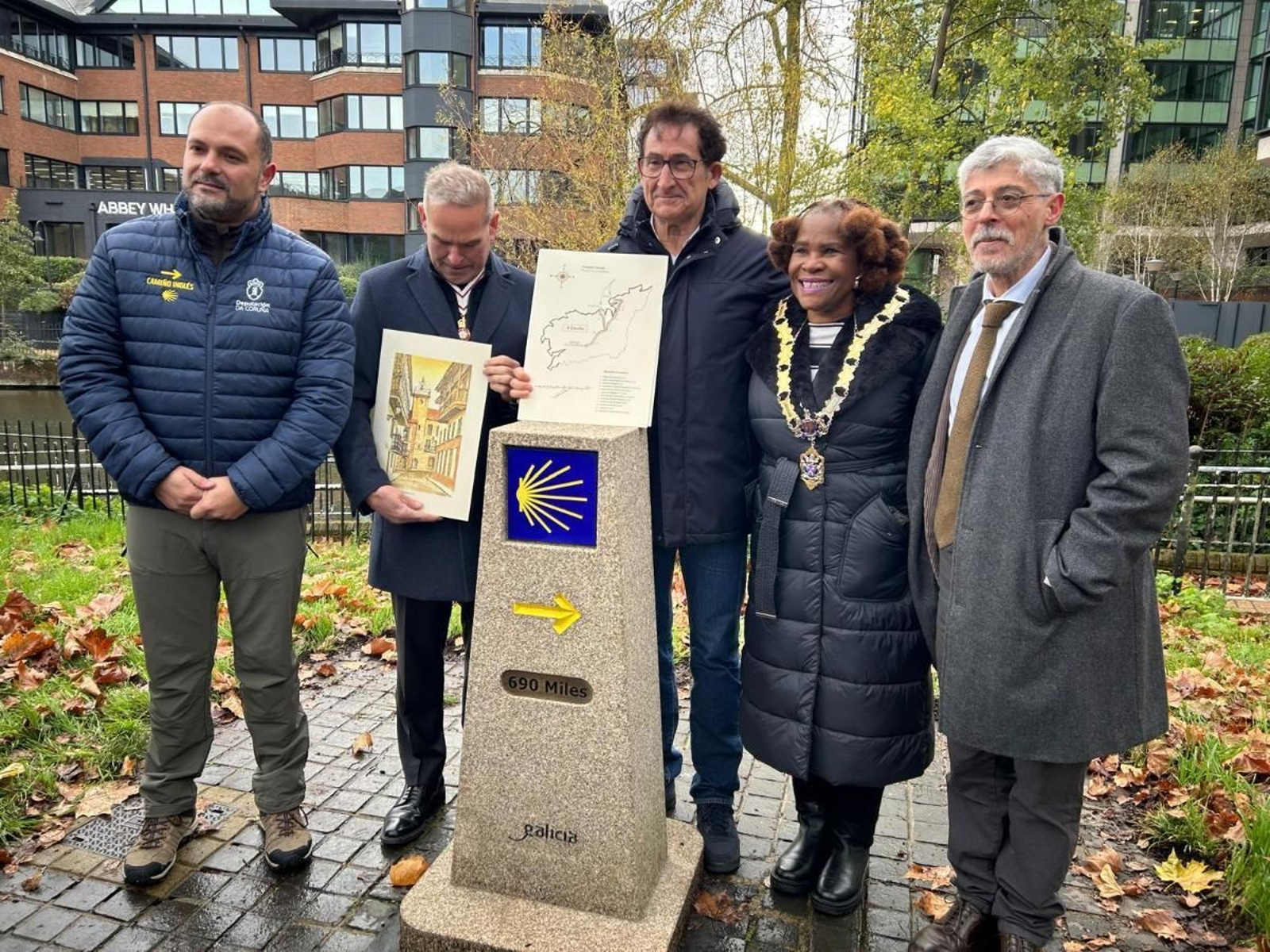 El Camino Inglés gana visibilidad en Reino Unido con la instalación de ...