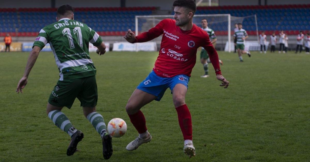 Alberto Novoa seguirá un año más en la UD Ourense