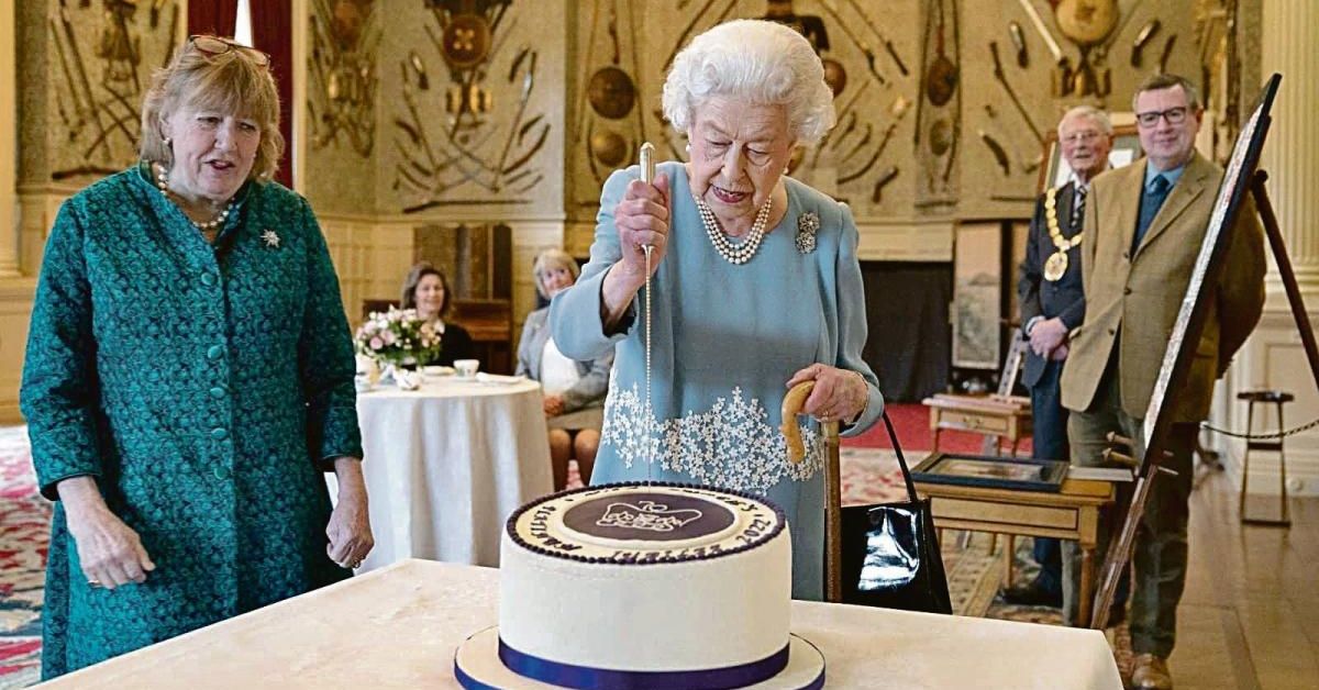 Isabel II muere como la segunda monarca más longeva del mundo tras 70 años y 214 días de reinado