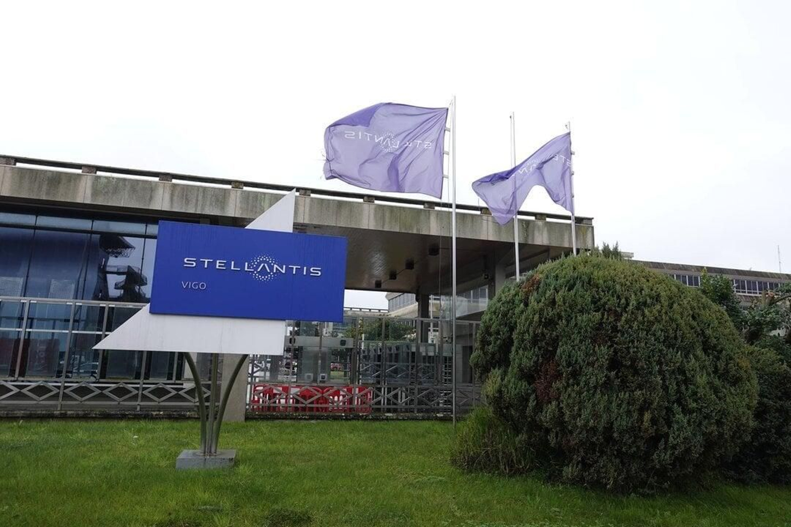 Stellantis Vigo plantea alternativas a la paga de beneficios suspendida