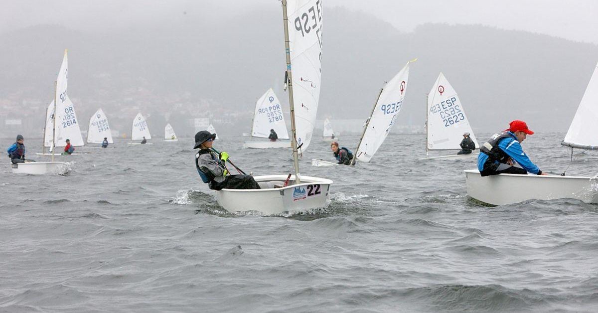 Alejandro Valero, líder tras la primera jornada