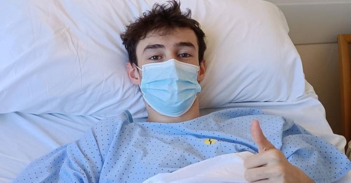 Jacobo Fernández fue operado de un quiste en la rodilla sin más gravedad