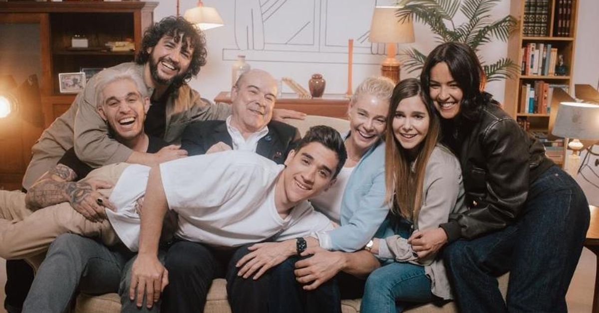 La familia de Los Serrano se vuelve a juntar y reeditan una imagen ...