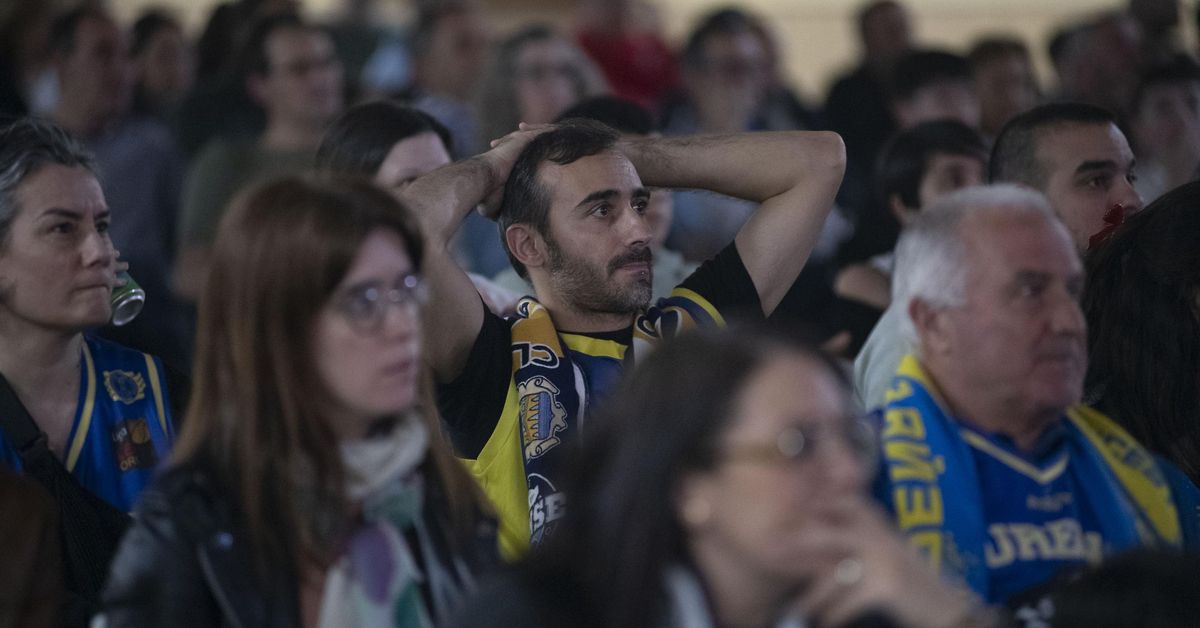 Galería | Lleno en el Pacito para ver el partido del COB en una ...
