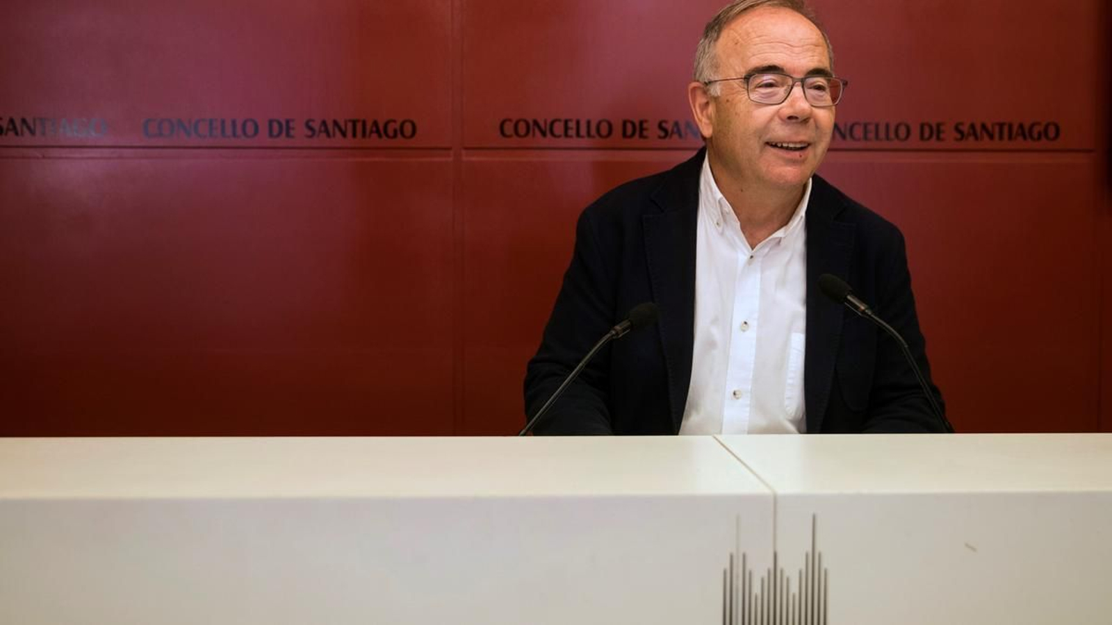 El alcalde de Santiago, Xosé Sánchez Bugallo, deja la política por los ...