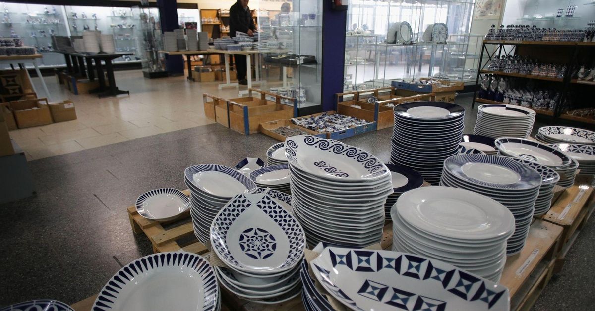 Sargadelos anuncia el cierre de su icónica fábrica de Cervo