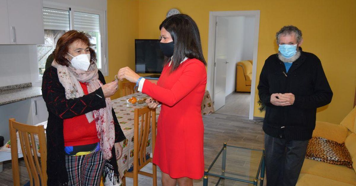 Rosa Groba con su familia vuelve a casa por Navidad