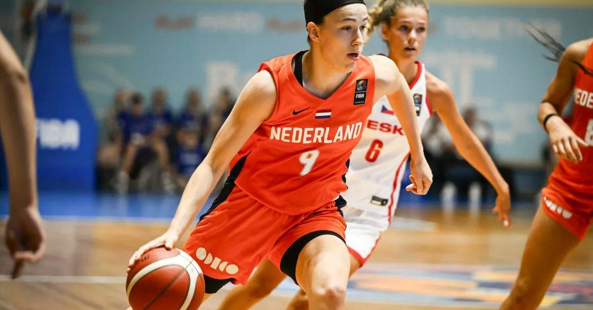 El Celta se refuerza con la joven alero holandesa Iris Vennema