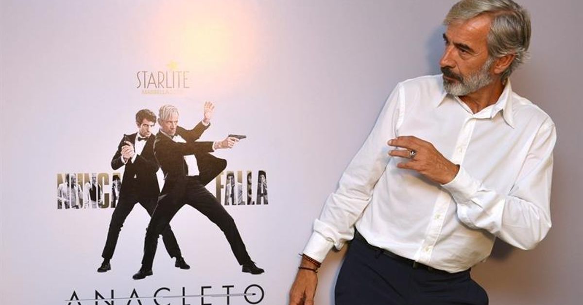 Anacleto reaparece canoso y con un hijo después de 30 años de retiro