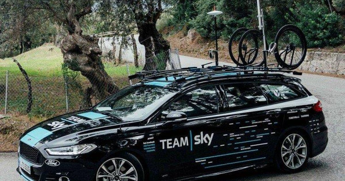 Ford Mondeo ST-Line y Tourneo Custom para el Team Sky