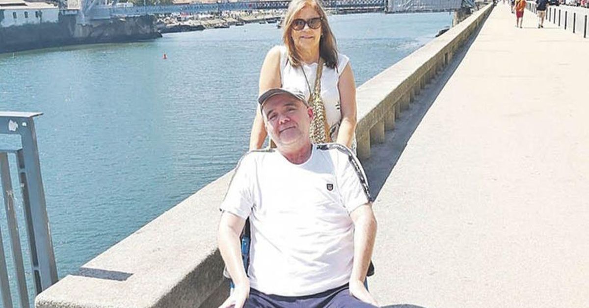 Marcos, vigués con siete años de lucha contra la ELA: “Lo llevamos pero ...