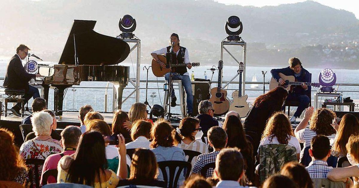 Los Secretos abren el verano musical