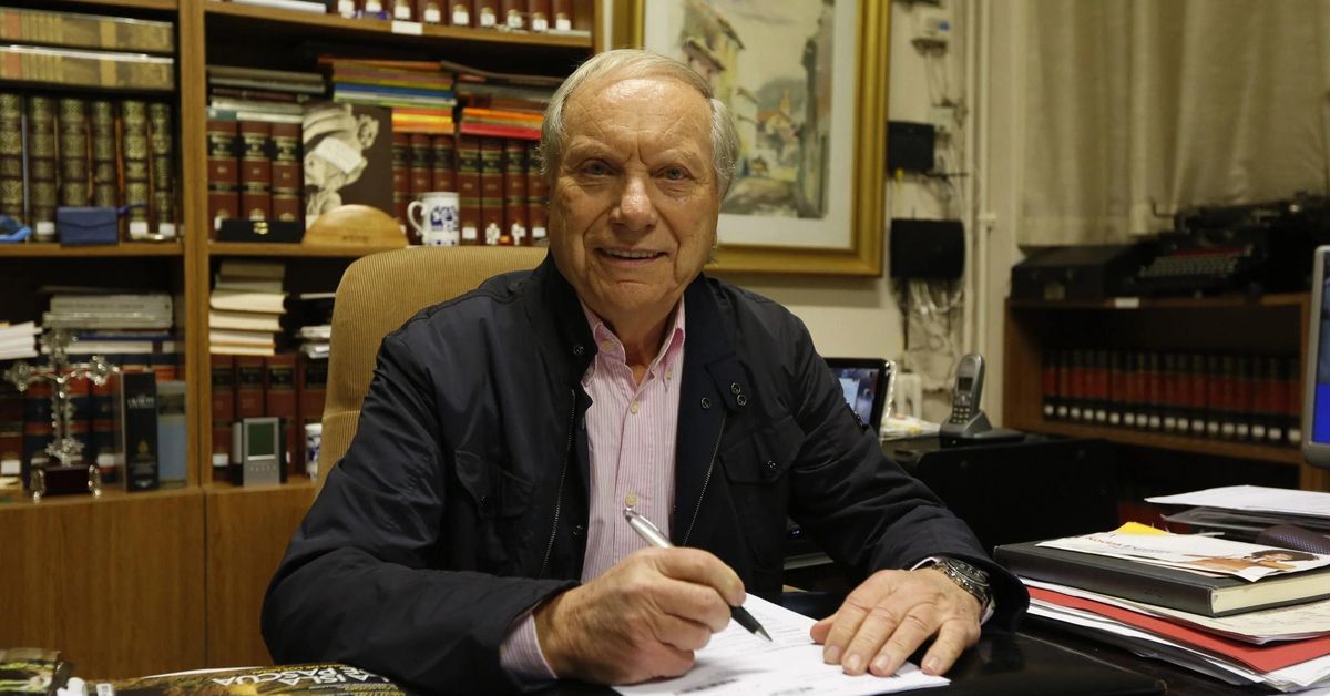 Fallece Honorato Losada, histórico director del Colegio Padre Feijóo ...