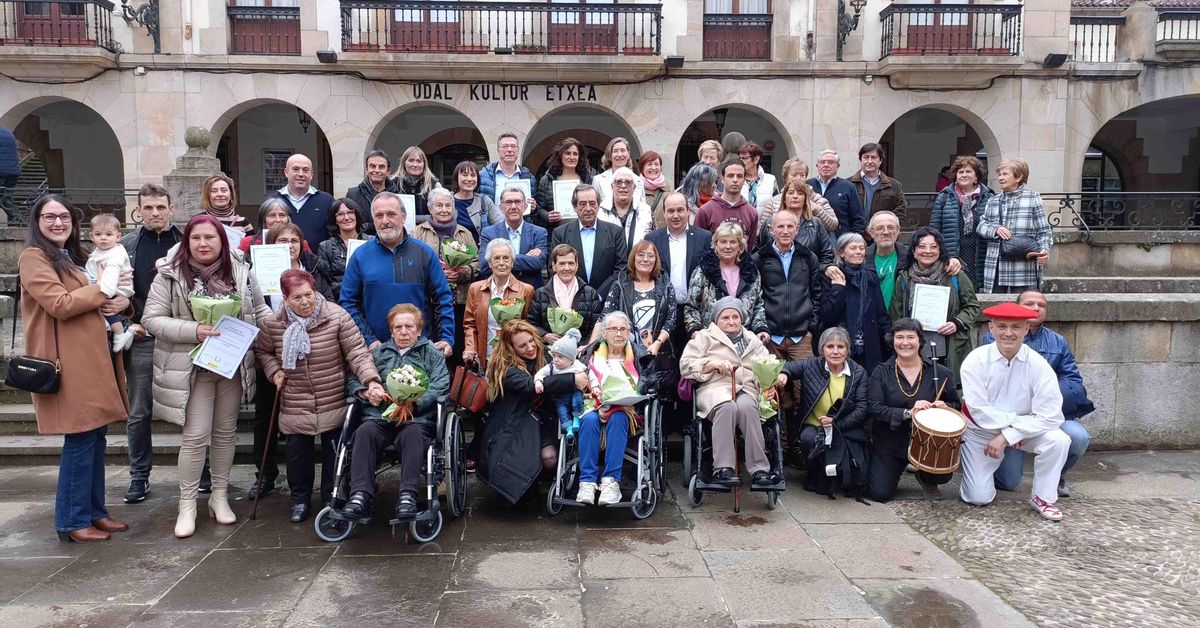 El Ayuntamiento de Gernika homenajeó a las mujeres que emigraron a ...