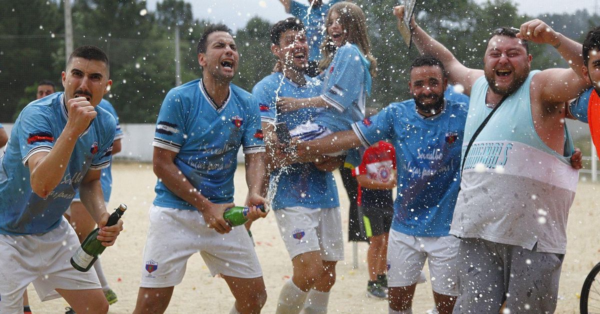 Galería | El Seixalbo celebra el ascenso a Primera Galicia