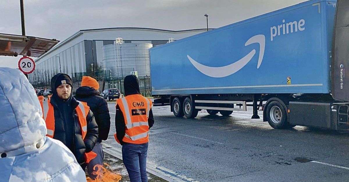 Trabajadores de Amazon: "Somos personas, no robots"