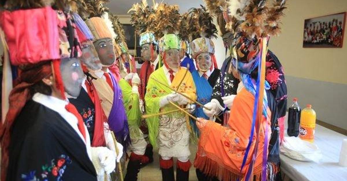 Las Bonitas de Sande no faltaron a su baile