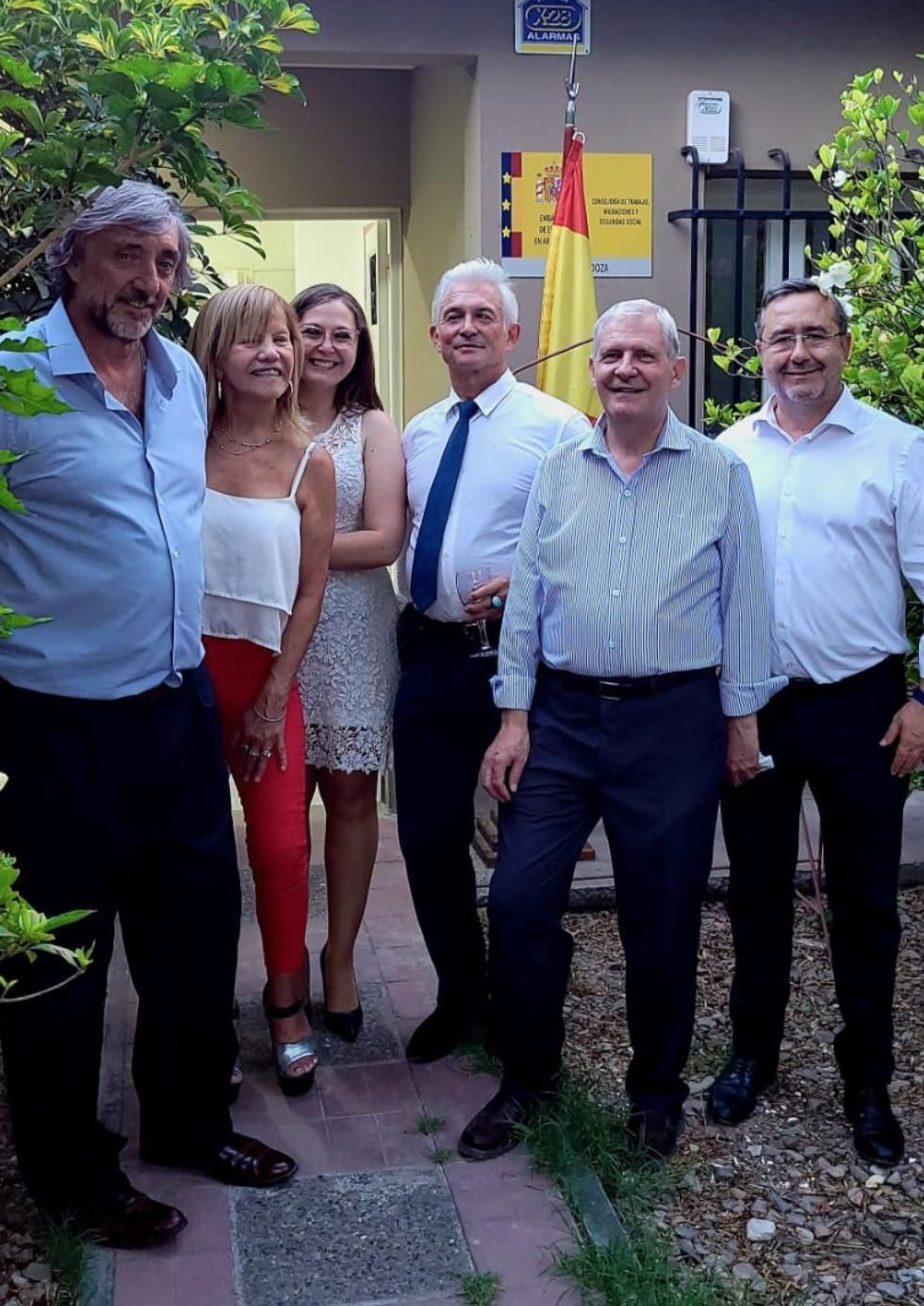 El consejero de Trabajo y Migraciones de la Embajada de España visita ...