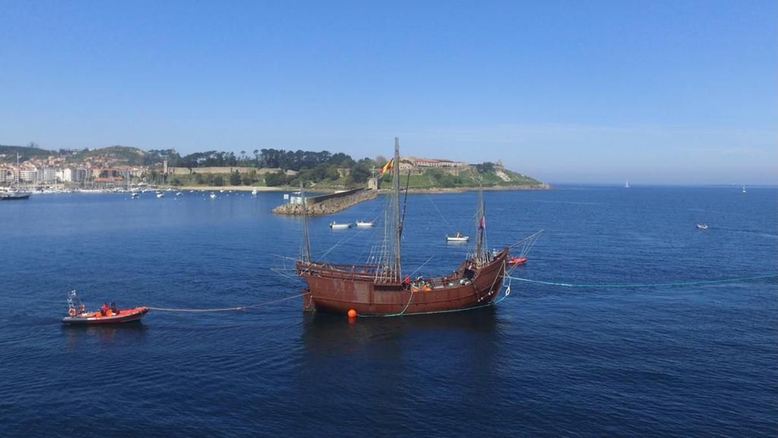 'La Pinta' se despide de Baiona durante un mes