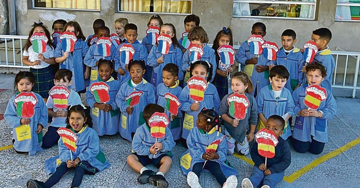 Unha xornada para festexar as linguas no Padre Feijóo Zorelle
