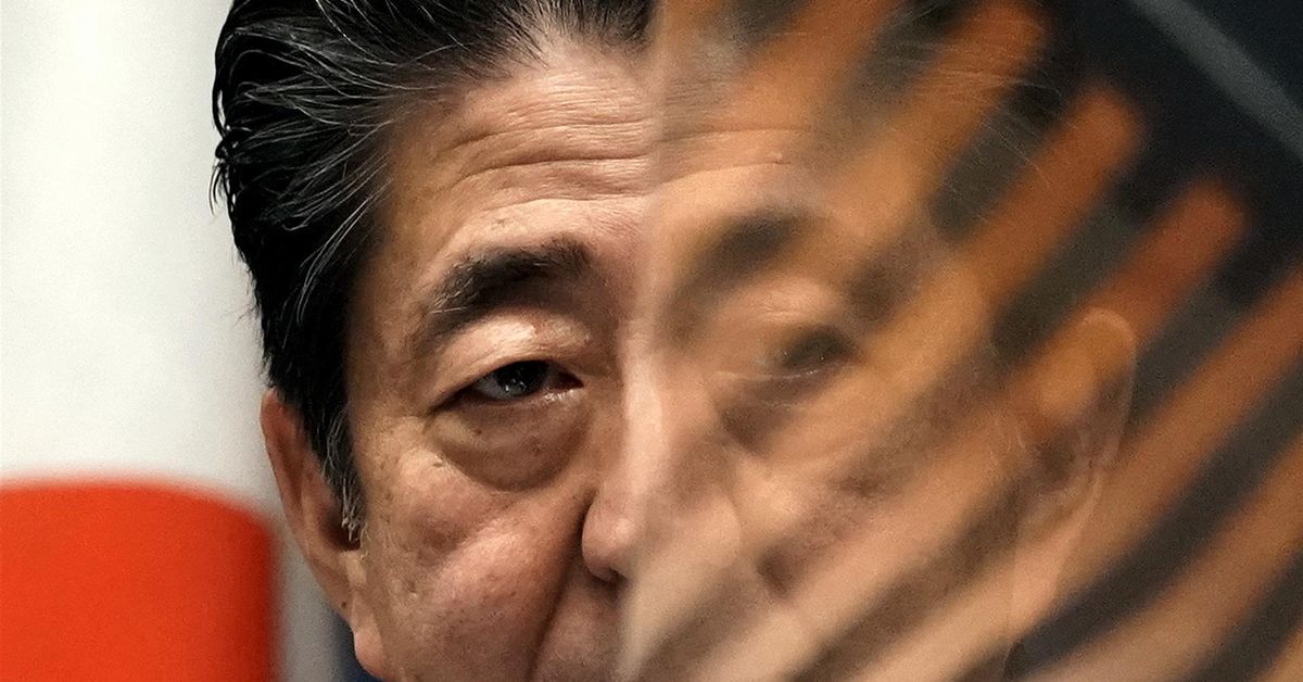 Muere el ex primer ministro japonés Shizno Abe tras varios disparos