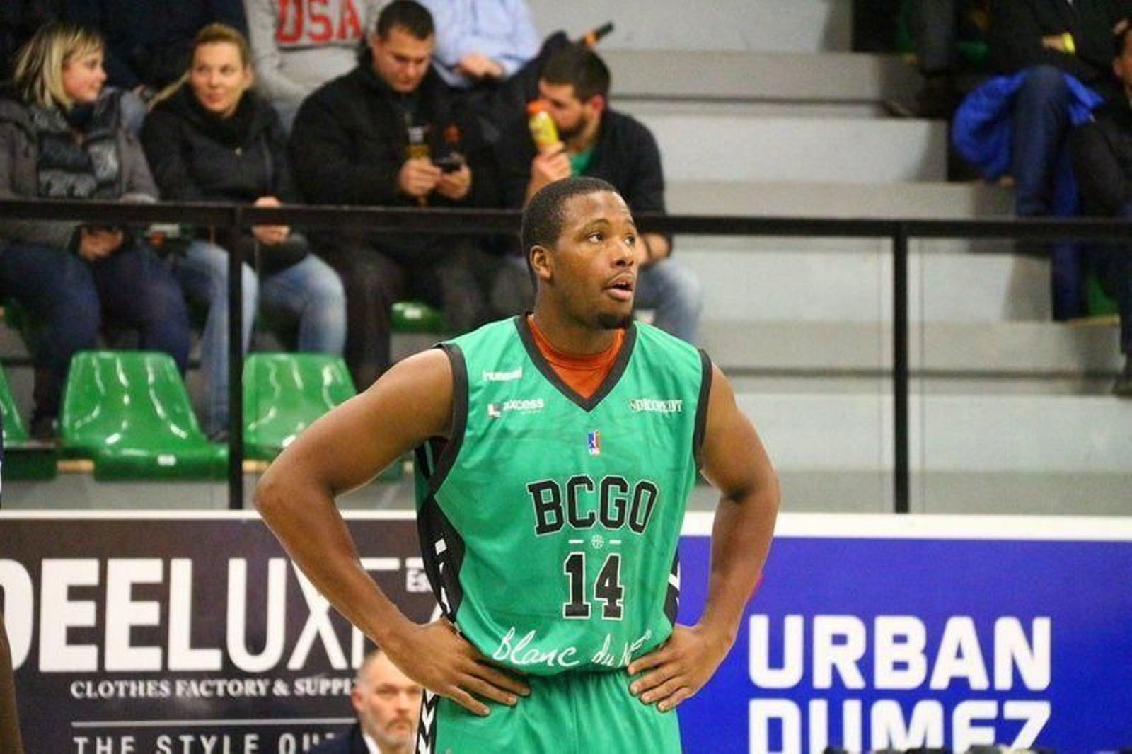 Yates, un pívot para dominar