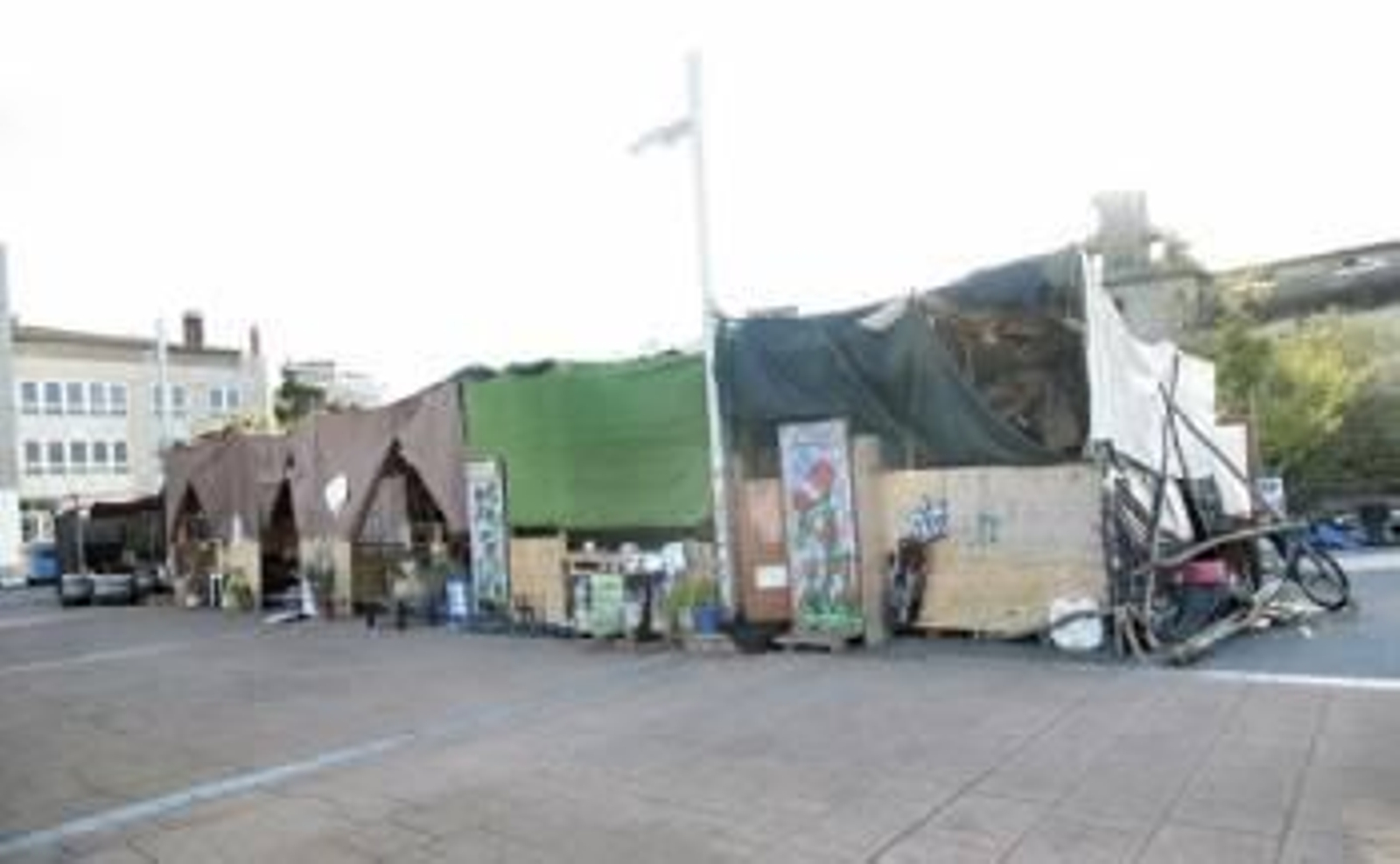 El 15-M decide levantar su campamento de Vigo