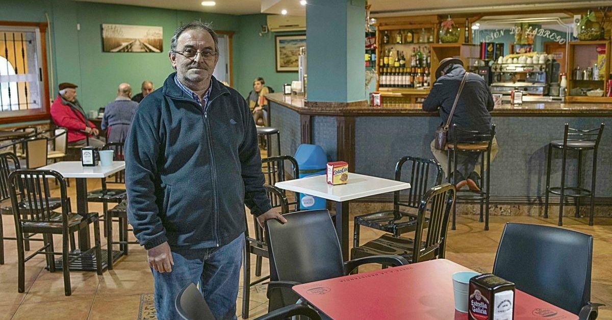 Café Bar Mesón O Labrego: cafetería y menú diario