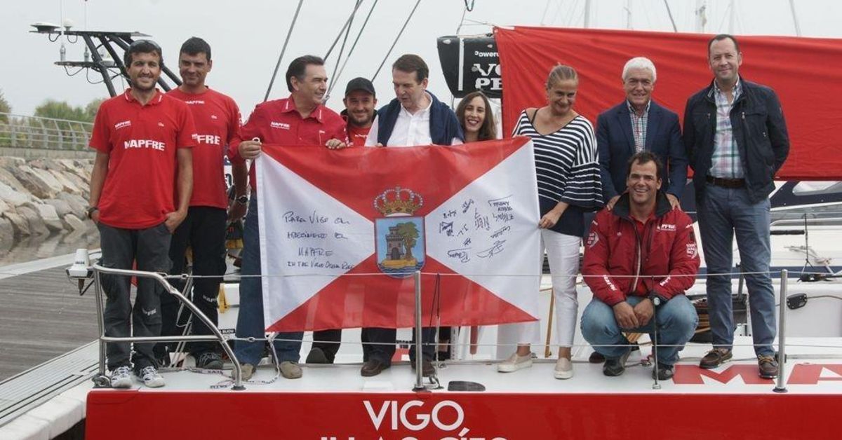 La bandera de Vigo que dio la vuelta al mundo vuelve a casa