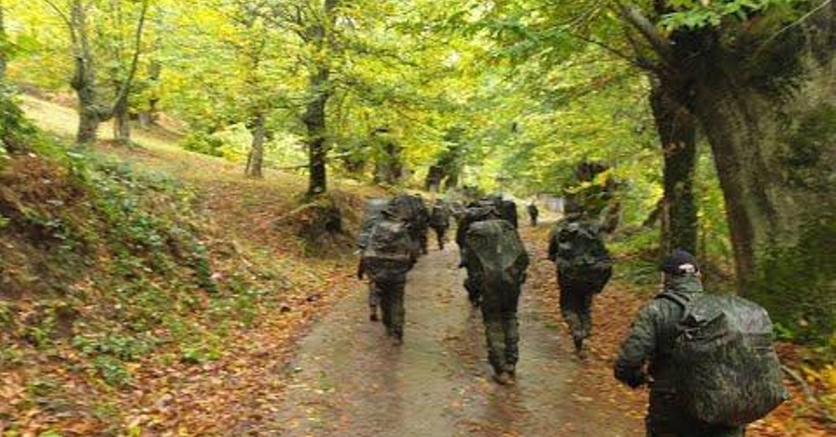 El Regimiento Saboya, al paso ligero por Trives