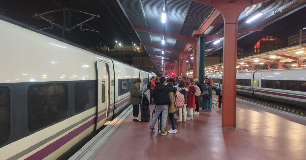 ¿Sabe usted que los usuarios del tren han sufrido un nuevo susto?