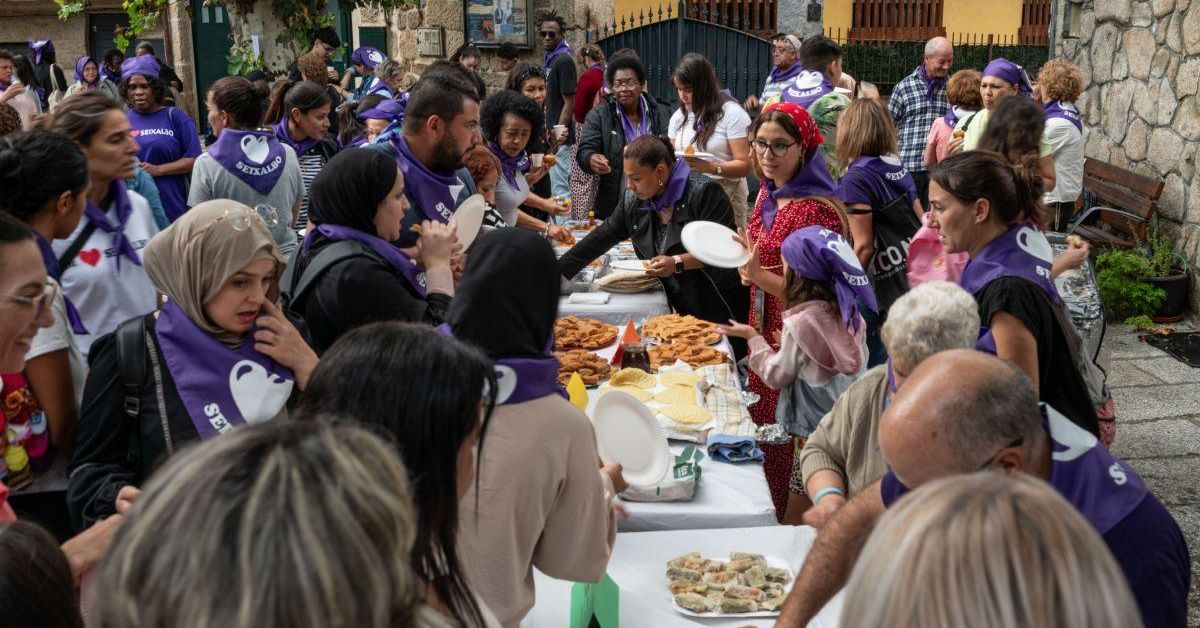 Seixalbo troca bica por arepas: “É unha festa da integración”