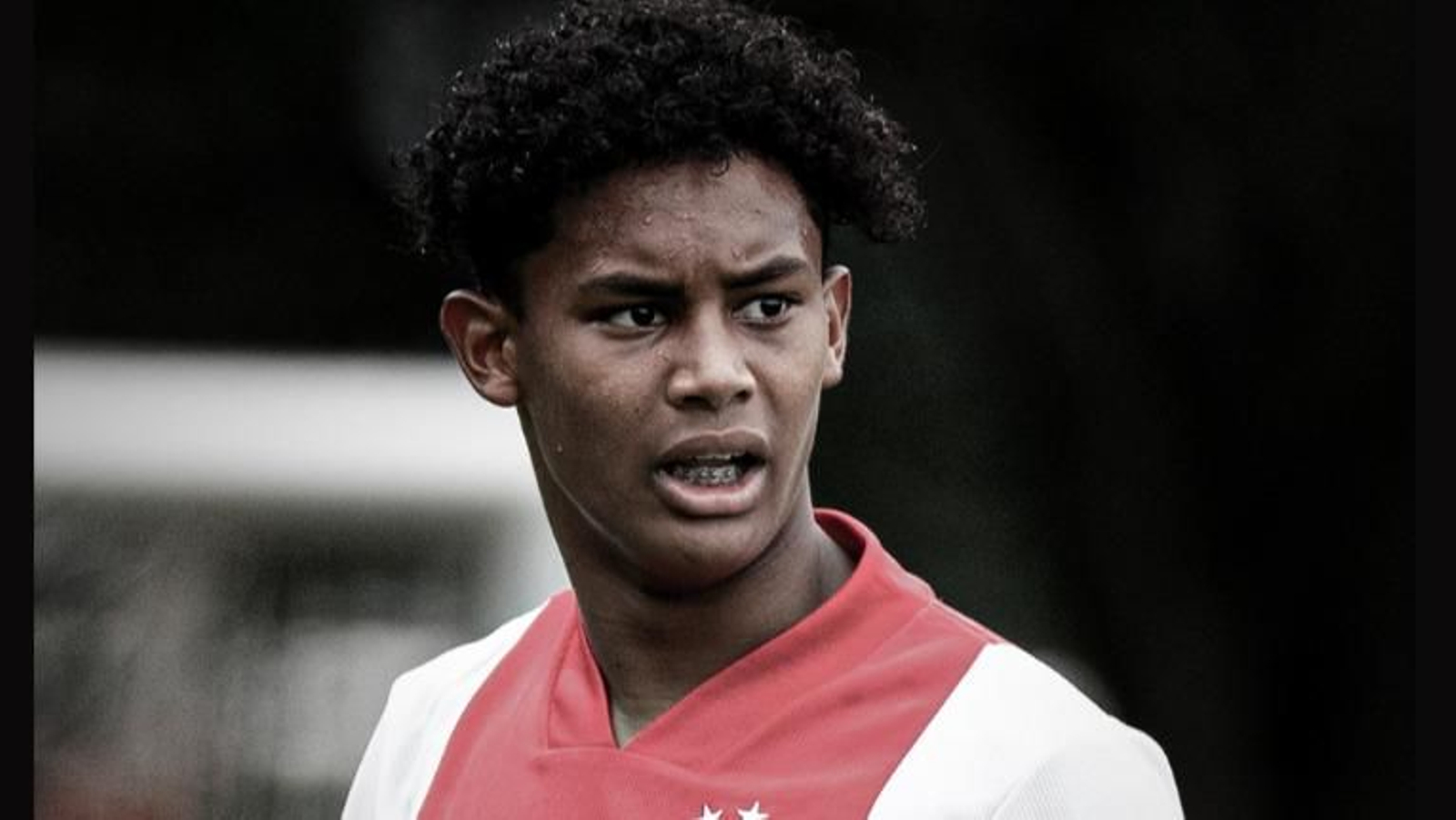 Muere a los 16 años el futbolista Noah Gesser, promesa del Ajax