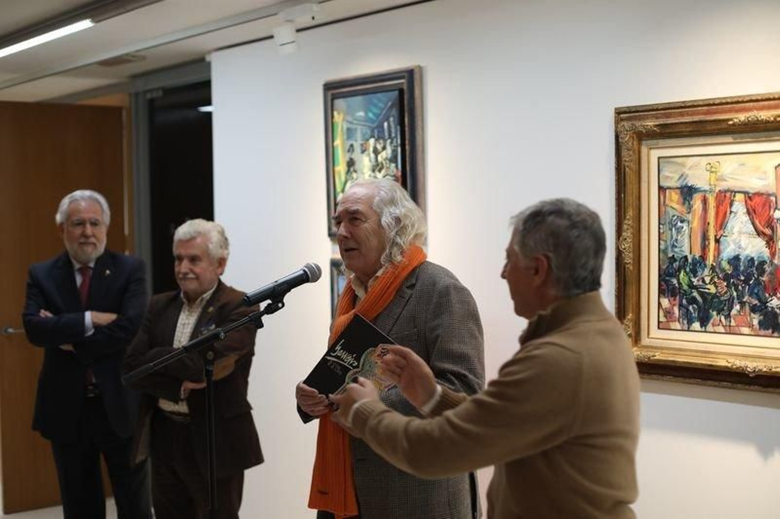 Barreiro ahonda en el matrimonio entre color y luz